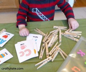 Clothespin Letter Match Busy Bag [Fine Motor Fridays]