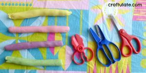 Learning to Use Scissors - Craftulate