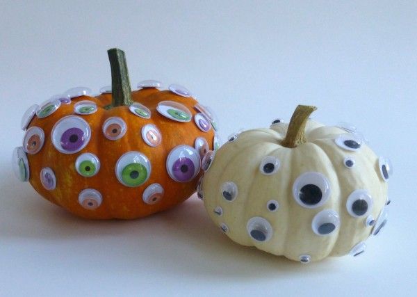 Googly Eye Pumpkins - Craftulate