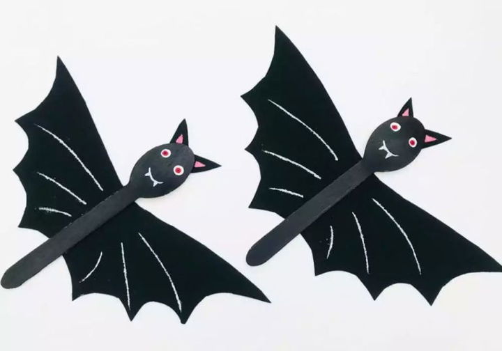 15 Easy Bat Crafts for Kids - Craftulate